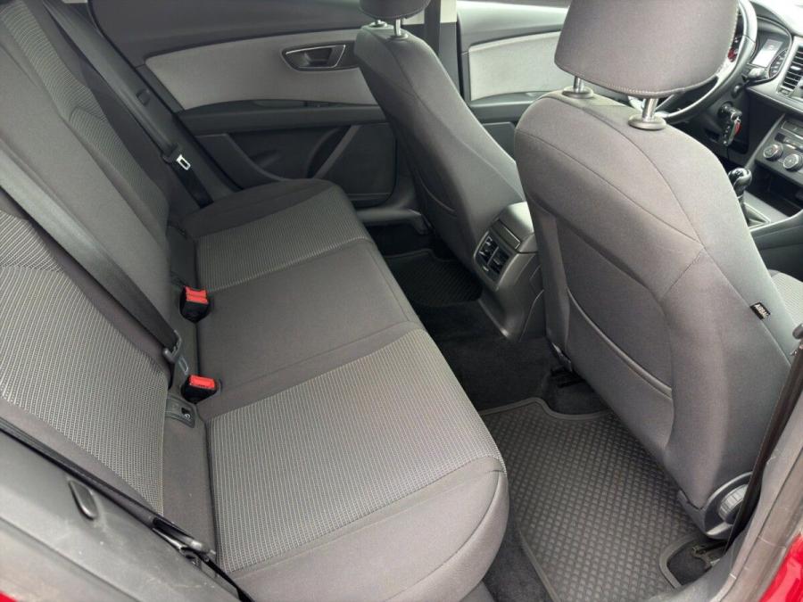 Sarkans SEAT Leon 2017 Pērnava, ar dzinēja tilpumu 1.00 L un nobraukumu 139 tūkst. km par 8900 €, foto 8 vietnē AUTOMOTO.COM.LV