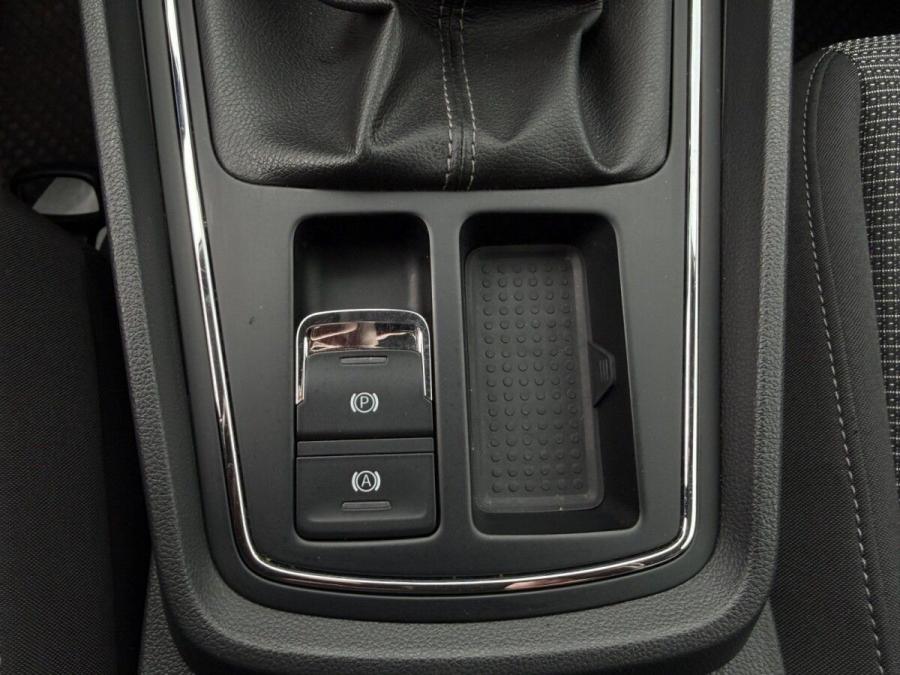 Sarkans SEAT Leon 2017 Pērnava, ar dzinēja tilpumu 1.00 L un nobraukumu 139 tūkst. km par 8900 €, foto 16 vietnē AUTOMOTO.COM.LV