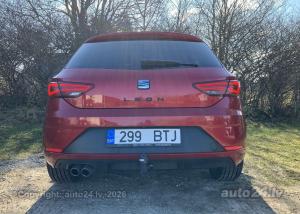 Red SEAT Leon 2018 in Tallinn, with an engine capacity of 1.40 L and mileage of 114 thousand km for 12900 €, photo 5 on AUTOMOTO.COM.LV