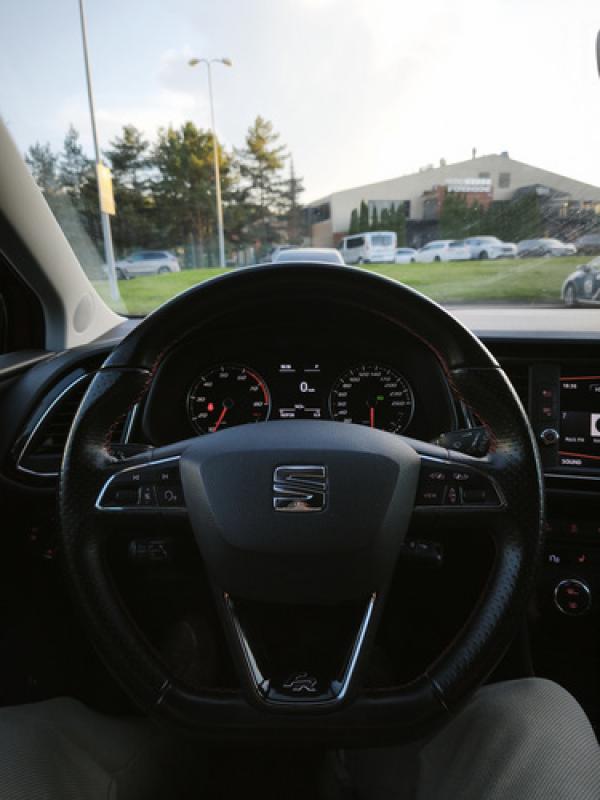 Red SEAT Leon 2018 in Tallinn, with an engine capacity of 2.00 L and mileage of 163 thousand km for 11500 €, photo 8 on AUTOMOTO.COM.LV