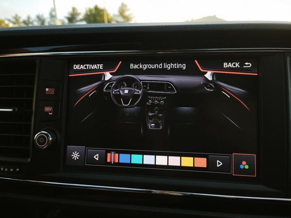 Red SEAT Leon 2018 in Tallinn, with an engine capacity of 2.00 L and mileage of 163 thousand km for 11500 €, photo 11 on AUTOMOTO.COM.LV