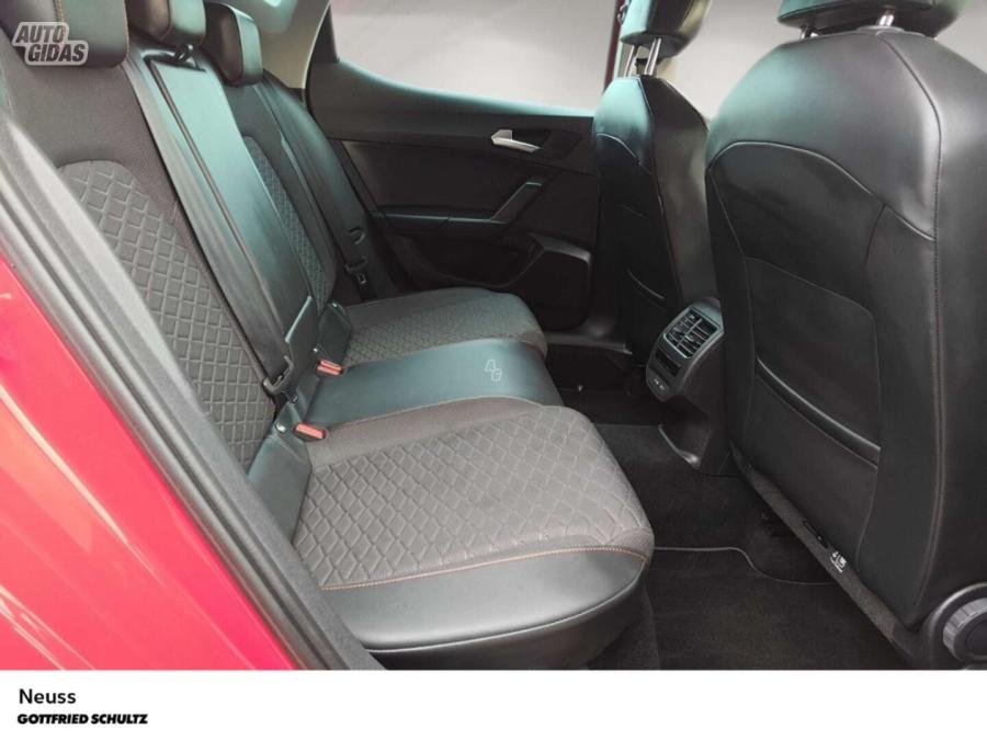 Red SEAT Leon 2021 in Kaunas, with an engine capacity of 1.40 L and mileage of 39 thousand km for 23173 €, photo 6 on AUTOMOTO.COM.LV