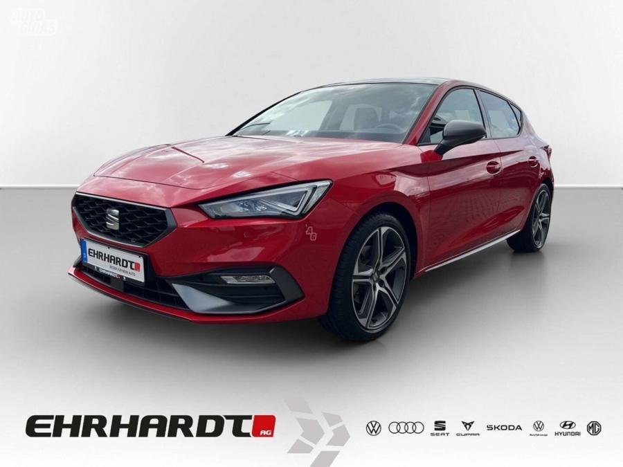 Sarkans SEAT Leon 2023 Kauņa, ar dzinēja tilpumu 2.00 L un nobraukumu 15 tūkst. km par 32061 €, foto 1 vietnē AUTOMOTO.COM.LV