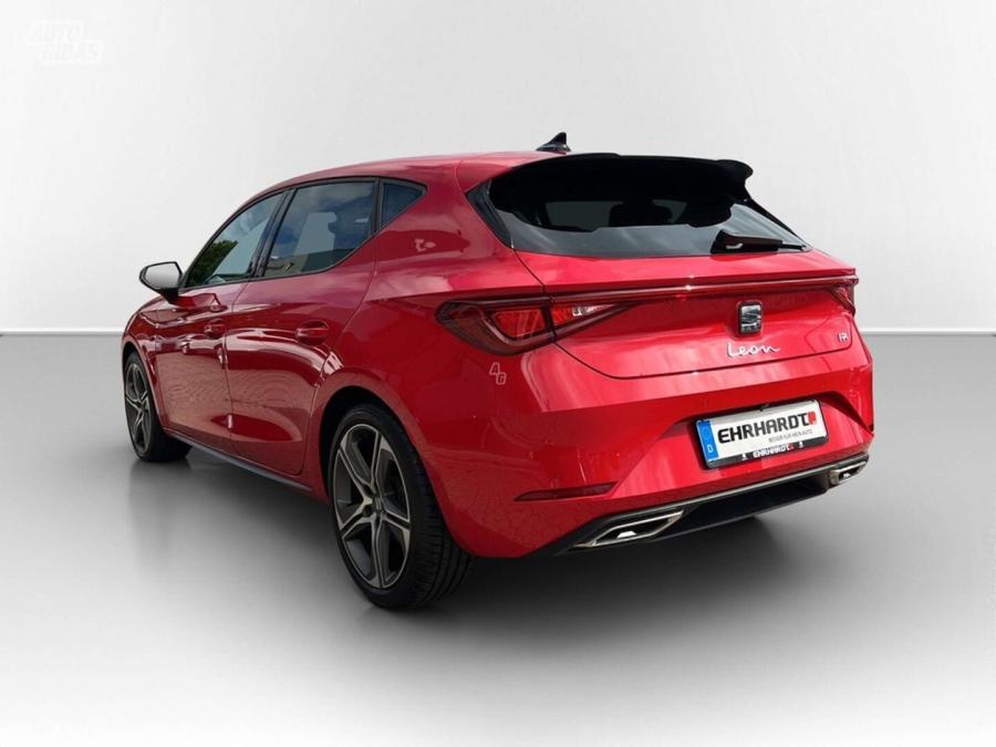Sarkans SEAT Leon 2023 Kauņa, ar dzinēja tilpumu 2.00 L un nobraukumu 15 tūkst. km par 32061 €, foto 7 vietnē AUTOMOTO.COM.LV