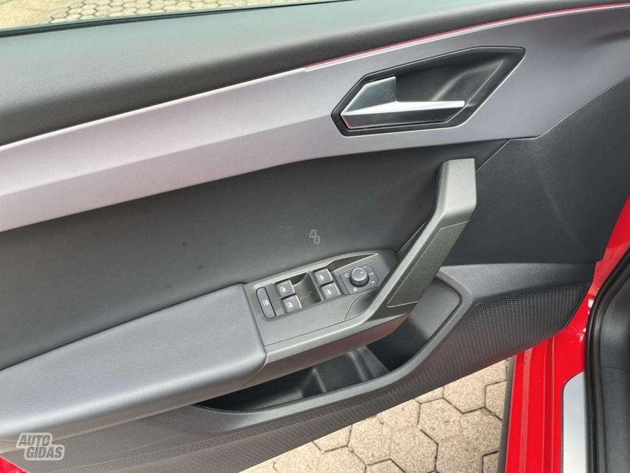 Sarkans SEAT Leon 2023 Kauņa, ar dzinēja tilpumu 2.00 L un nobraukumu 15 tūkst. km par 32061 €, foto 12 vietnē AUTOMOTO.COM.LV