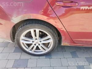 Red SEAT Leon 2014 in Riga, with an engine capacity of 1.60 L and mileage of 175 thousand km for 4300 €, photo 5 on AUTOMOTO.COM.LV