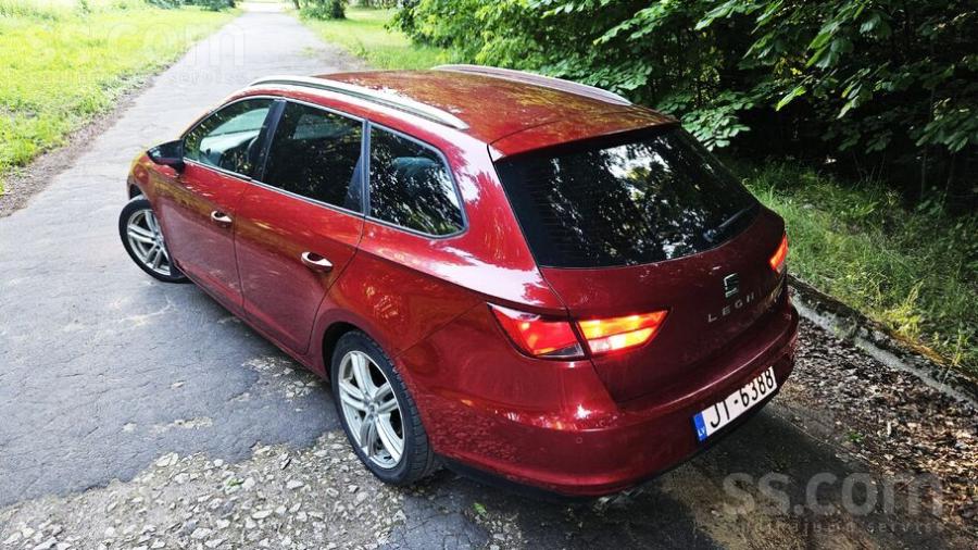 Red SEAT Leon 2014 in Riga, with an engine capacity of 1.60 L and mileage of 170 thousand km for 5100 €, photo 4 on AUTOMOTO.COM.LV