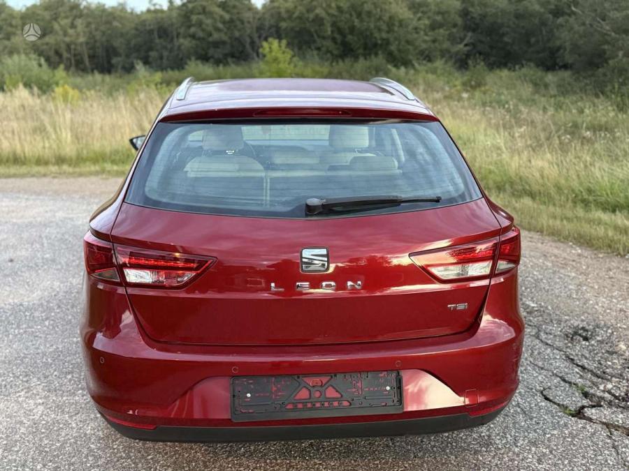 Red SEAT Leon 2014 in Utena, with an engine capacity of 1.40 L and mileage of 228 thousand km for 6900 €, photo 6 on AUTOMOTO.COM.LV