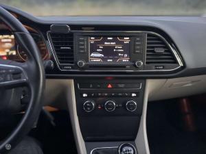 Red SEAT Leon 2014 in Utena, with an engine capacity of 1.40 L and mileage of 228 thousand km for 6900 €, photo 16 on AUTOMOTO.COM.LV