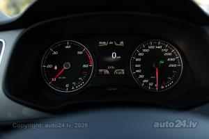 Red SEAT Leon 2014 in Tallinn, with an engine capacity of 2.00 L and mileage of 312 thousand km for 7999 €, photo 12 on AUTOMOTO.COM.LV
