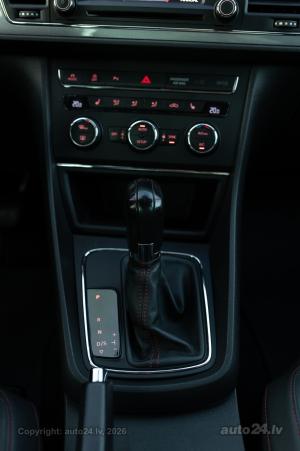 Red SEAT Leon 2014 in Tallinn, with an engine capacity of 2.00 L and mileage of 312 thousand km for 7999 €, photo 17 on AUTOMOTO.COM.LV