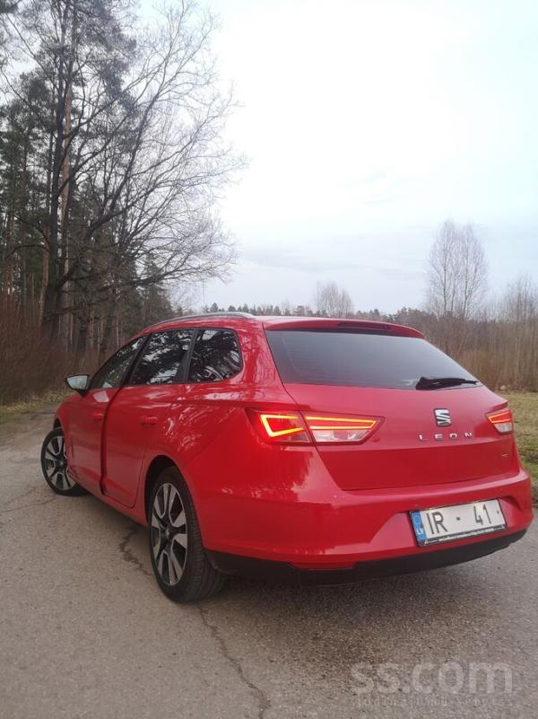 Сеат Леон 2014 в Елгава на AUTOMOTO.COM.LV Красный Сеат Леон 2014 в Елгава, объемом двигателя 2.00 л и пробегом 357 тыс. км за 4995 €, фото 3 на AUTOMOTO.COM.LV
