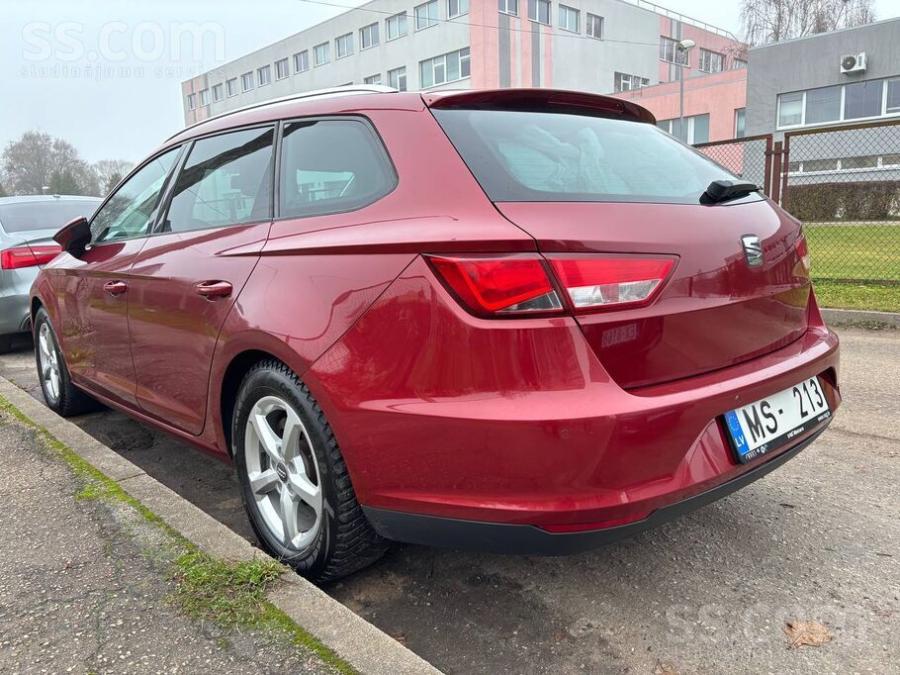 Red SEAT Leon 2015 in Riga, with an engine capacity of 2.00 L and mileage of 240 thousand km for 6900 €, photo 4 on AUTOMOTO.COM.LV