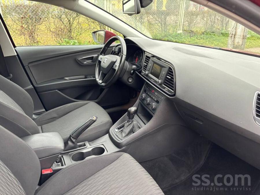 Red SEAT Leon 2015 in Riga, with an engine capacity of 2.00 L and mileage of 240 thousand km for 6900 €, photo 9 on AUTOMOTO.COM.LV