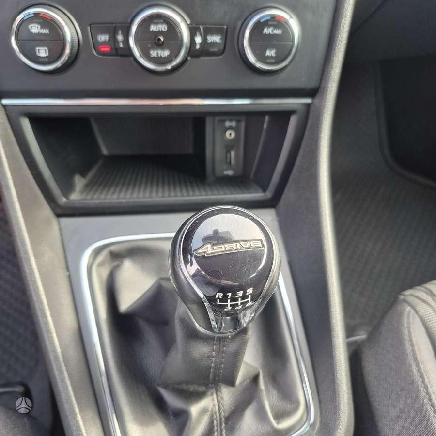 Sarkans SEAT Leon 2015 Radviliškis, ar dzinēja tilpumu 1.60 L un nobraukumu 267 tūkst. km par 5500 €, foto 13 vietnē AUTOMOTO.COM.LV