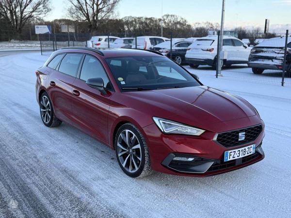 Red SEAT Leon 2021 in Taurage, with an engine capacity of 1.97 L and mileage of 236 thousand km for 13400 €, photo 1 on AUTOMOTO.COM.LV