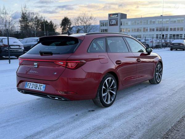 Red SEAT Leon 2021 in Taurage, with an engine capacity of 1.97 L and mileage of 236 thousand km for 13400 €, photo 4 on AUTOMOTO.COM.LV