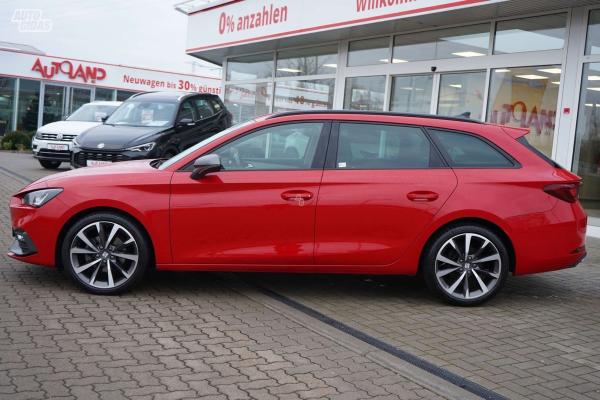 Red SEAT Leon 2022 in Kaunas, with an engine capacity of 1.50 L and mileage of 64 thousand km for 26469 €, photo 3 on AUTOMOTO.COM.LV