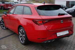 Red SEAT Leon 2022 in Kaunas, with an engine capacity of 1.50 L and mileage of 64 thousand km for 26469 €, photo 4 on AUTOMOTO.COM.LV