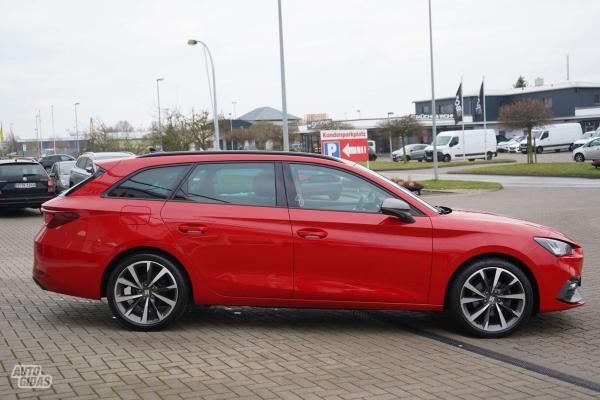 Red SEAT Leon 2022 in Kaunas, with an engine capacity of 1.50 L and mileage of 64 thousand km for 26469 €, photo 7 on AUTOMOTO.COM.LV
