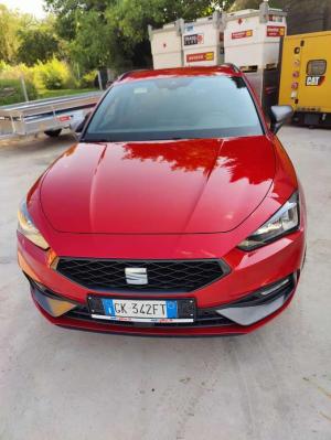 Red SEAT Leon 2022 in Kaunas, with an engine capacity of 1.97 L and mileage of 234 thousand km for 14700 €, photo 5 on AUTOMOTO.COM.LV