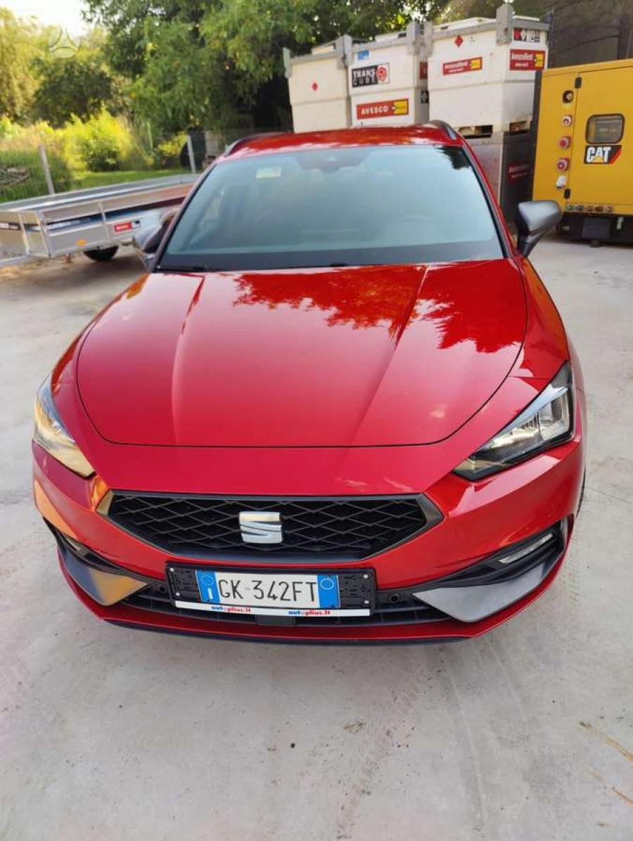 Red SEAT Leon 2022 in Kaunas, with an engine capacity of 1.97 L and mileage of 234 thousand km for 14700 €, photo 5 on AUTOMOTO.COM.LV