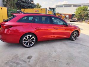 Red SEAT Leon 2022 in Kaunas, with an engine capacity of 1.97 L and mileage of 234 thousand km for 14700 €, photo 9 on AUTOMOTO.COM.LV