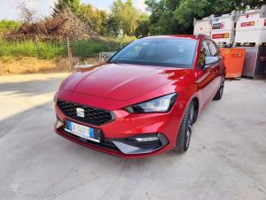 Red SEAT Leon 2022 in Kaunas, with an engine capacity of 1.97 L and mileage of 234 thousand km for 14700 €, photo 15 on AUTOMOTO.COM.LV