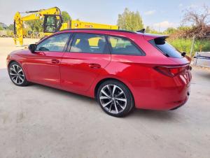 Red SEAT Leon 2022 in Kaunas, with an engine capacity of 1.97 L and mileage of 234 thousand km for 14700 €, photo 17 on AUTOMOTO.COM.LV