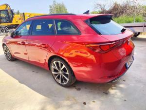 Red SEAT Leon 2022 in Kaunas, with an engine capacity of 1.97 L and mileage of 234 thousand km for 14700 €, photo 25 on AUTOMOTO.COM.LV