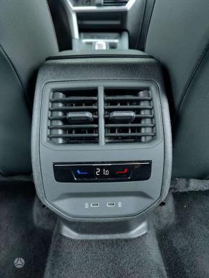 Red SEAT Leon 2022 in Kaunas, with an engine capacity of 1.97 L and mileage of 234 thousand km for 14700 €, photo 37 on AUTOMOTO.COM.LV