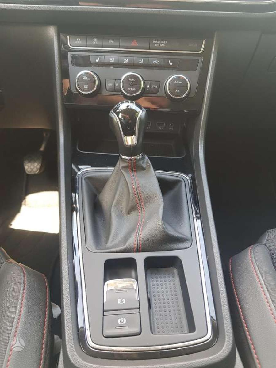SEAT Leon 2017 Anykščiai, ar dzinēja tilpumu 1.97 L un nobraukumu 390 tūkst. km par 7900 €, foto 11 vietnē AUTOMOTO.COM.LV