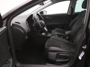Violet SEAT Leon 2017 in Vilnius, with an engine capacity of 1.60 L and mileage of 266 thousand km for 8599 €, photo 5 on AUTOMOTO.COM.LV