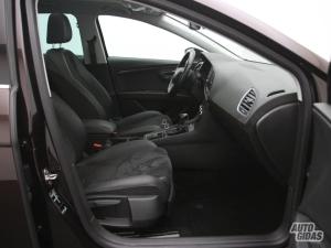 Violet SEAT Leon 2017 in Vilnius, with an engine capacity of 1.60 L and mileage of 266 thousand km for 8599 €, photo 15 on AUTOMOTO.COM.LV