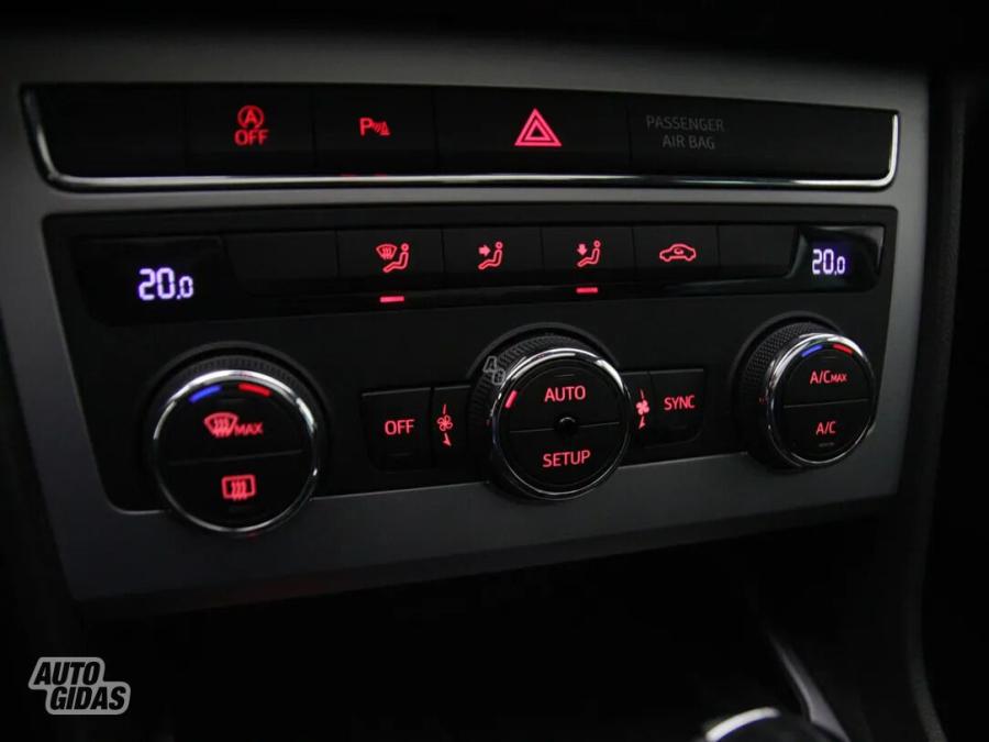 Violet SEAT Leon 2017 in Vilnius, with an engine capacity of 1.60 L and mileage of 266 thousand km for 8599 €, photo 21 on AUTOMOTO.COM.LV
