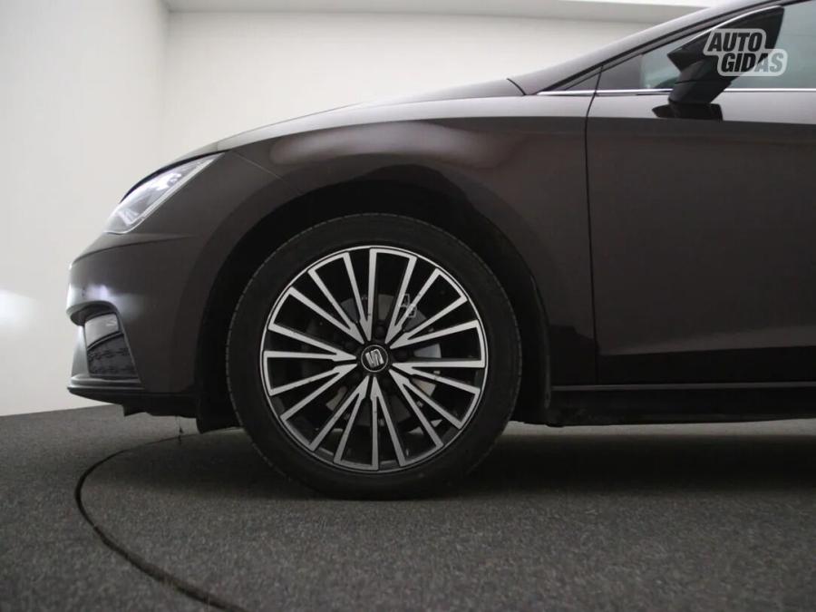 Violet SEAT Leon 2017 in Vilnius, with an engine capacity of 1.60 L and mileage of 266 thousand km for 8599 €, photo 29 on AUTOMOTO.COM.LV