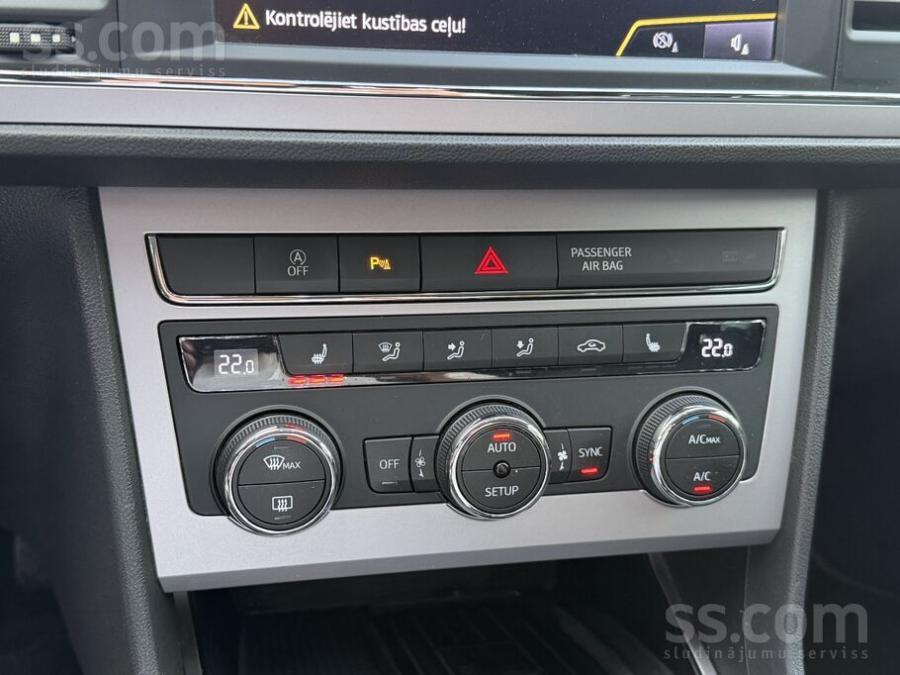 Violets SEAT Leon 2017 Rīga, ar dzinēja tilpumu 1.60 L un nobraukumu 206 tūkst. km par 6990 €, foto 13 vietnē AUTOMOTO.COM.LV