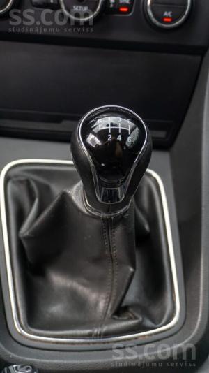 White SEAT Leon 2014 in Riga, with an engine capacity of 1.40 L and mileage of 196 thousand km for 3990 €, photo 14 on AUTOMOTO.COM.LV
