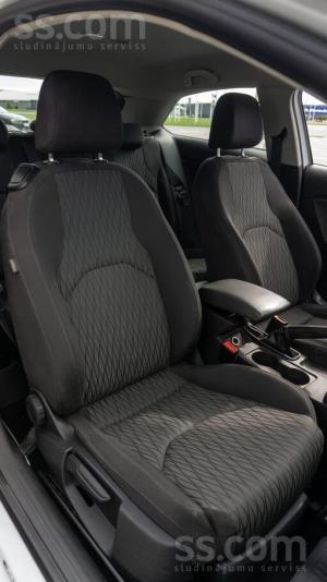White SEAT Leon 2014 in Riga, with an engine capacity of 1.40 L and mileage of 196 thousand km for 3990 €, photo 24 on AUTOMOTO.COM.LV