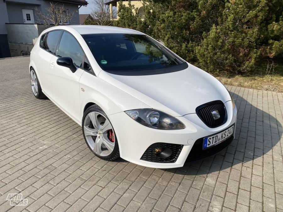 Balts SEAT Leon 2007 Marijampole, ar dzinēja tilpumu 2.00 L un nobraukumu 159 tūkst. km par 7400 €, foto 1 vietnē AUTOMOTO.COM.LV