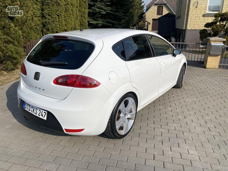 Balts SEAT Leon 2007 Marijampole, ar dzinēja tilpumu 2.00 L un nobraukumu 159 tūkst. km par 7400 €, foto 5 vietnē AUTOMOTO.COM.LV
