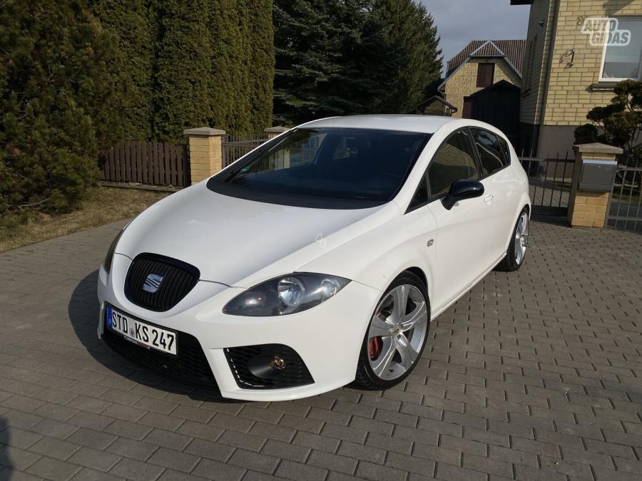 Balts SEAT Leon 2007 Marijampole, ar dzinēja tilpumu 2.00 L un nobraukumu 159 tūkst. km par 7400 €, foto 12 vietnē AUTOMOTO.COM.LV