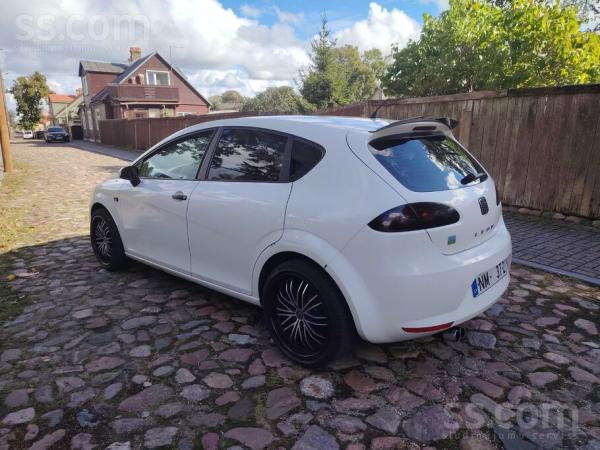 Balts SEAT Leon 2007 Ventspils, ar dzinēja tilpumu 1.90 L un nobraukumu 371 tūkst. km par 2290 €, foto 5 vietnē AUTOMOTO.COM.LV