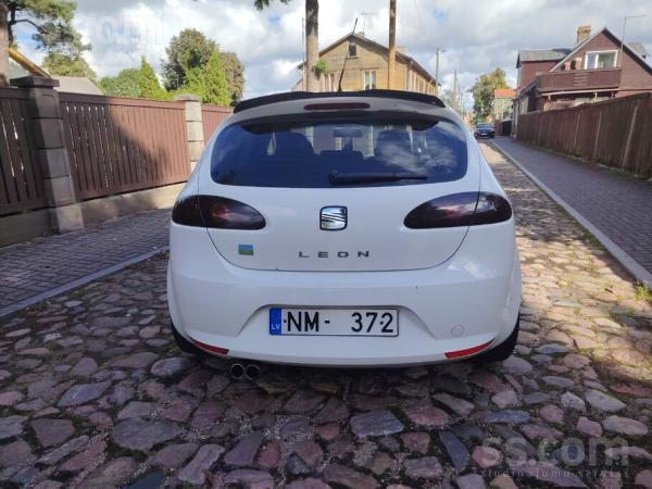 Balts SEAT Leon 2007 Ventspils, ar dzinēja tilpumu 1.90 L un nobraukumu 371 tūkst. km par 2290 €, foto 7 vietnē AUTOMOTO.COM.LV