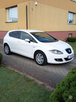 Balts SEAT Leon 2008 Kauņa, ar dzinēja tilpumu 1.90 L un nobraukumu 271 tūkst. km par 1699 €, foto 3 vietnē AUTOMOTO.COM.LV