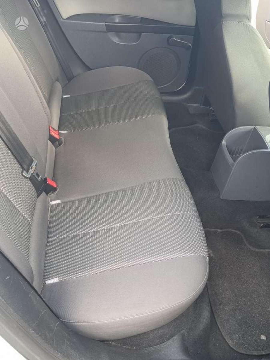 Balts SEAT Leon 2008 Kauņa, ar dzinēja tilpumu 1.90 L un nobraukumu 271 tūkst. km par 1699 €, foto 13 vietnē AUTOMOTO.COM.LV