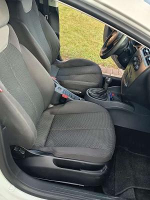 Balts SEAT Leon 2008 Kauņa, ar dzinēja tilpumu 1.90 L un nobraukumu 271 tūkst. km par 1699 €, foto 14 vietnē AUTOMOTO.COM.LV