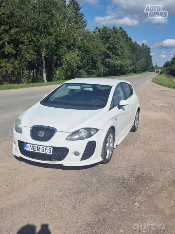 Balts SEAT Leon 2008 Jonava, ar dzinēja tilpumu 2.00 L un nobraukumu 289 tūkst. km par 1900 €, foto 3 vietnē AUTOMOTO.COM.LV