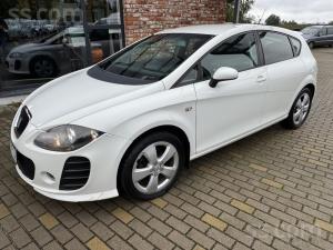 White SEAT Leon 2008 in Talsi, with an engine capacity of 1.60 L and mileage of 313 thousand km for 1795 €, photo  on AUTOMOTO.COM.LV