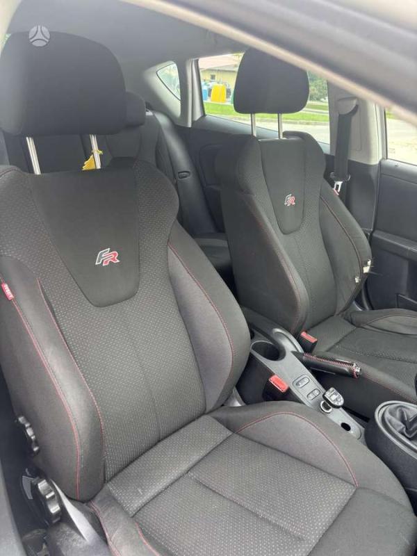 Balts SEAT Leon 2009 Tauragė, ar dzinēja tilpumu 2.00 L un nobraukumu 214 tūkst. km par 3000 €, foto 8 vietnē AUTOMOTO.COM.LV